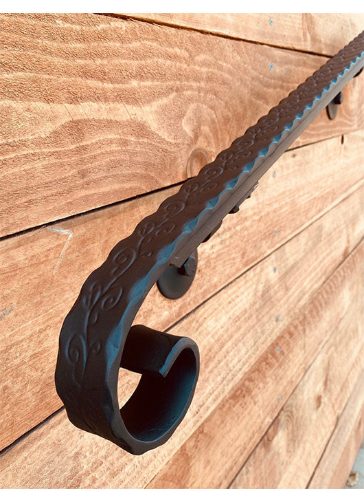 The Ultimate Guide to Metal Handrails for Stairs - Doriansoft.Com